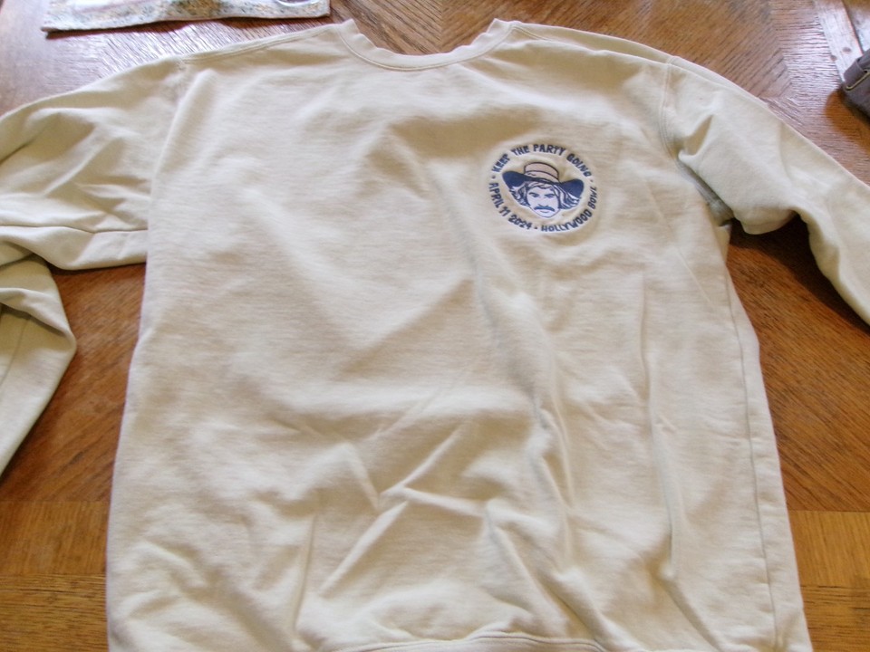 JIMMY BUFFETT Margaritaville Hollywood Bowl Memorial Stage CREW M ...