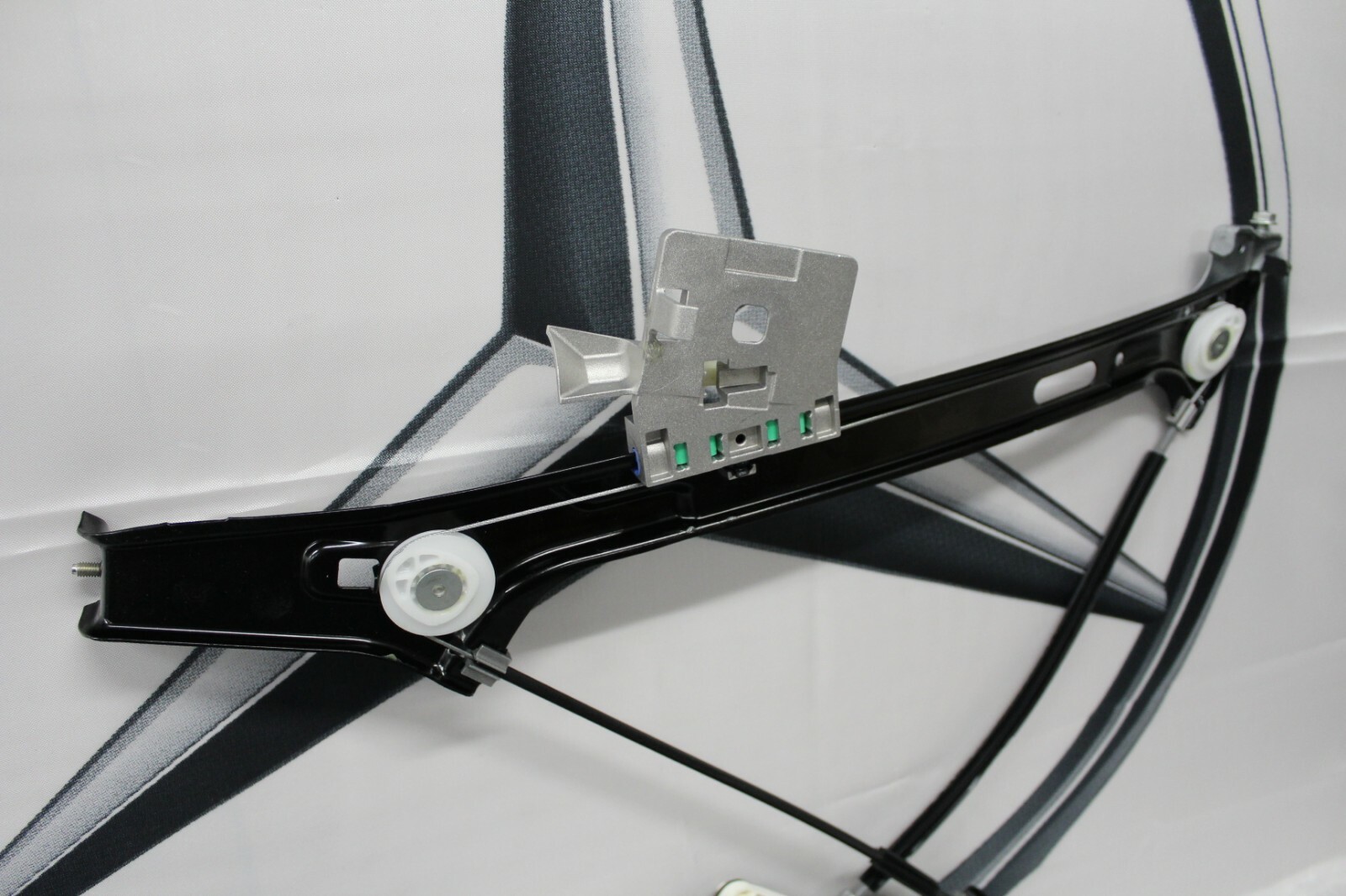 NEW Genuine Mercedes-Benz C219 CLS RH FRONT Window Regulator ...