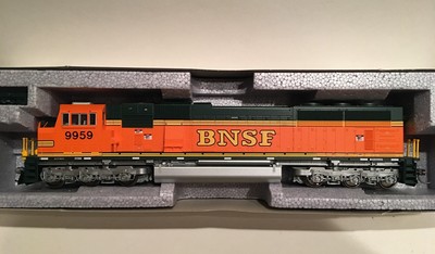HO Kato 37-6452 BNSF Heritage II EMD SD70MAC Powered Diesel Locomotive ...