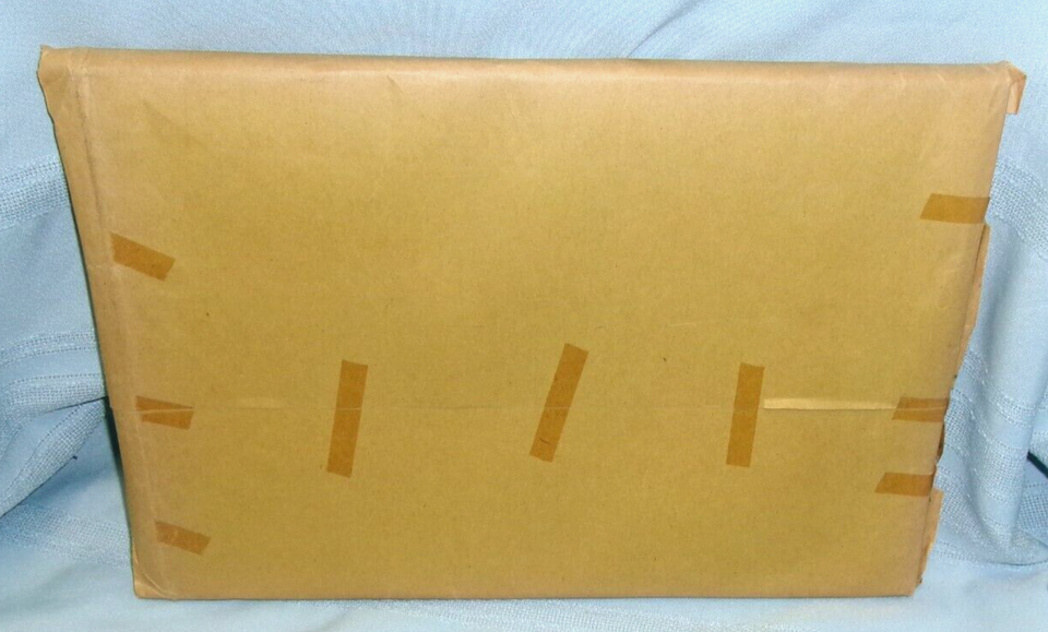 6-1999 NOS B. SHACKMAN QUEEN HOLDEN BETTY and BOB PAPER DOLL BOOKS IN ...