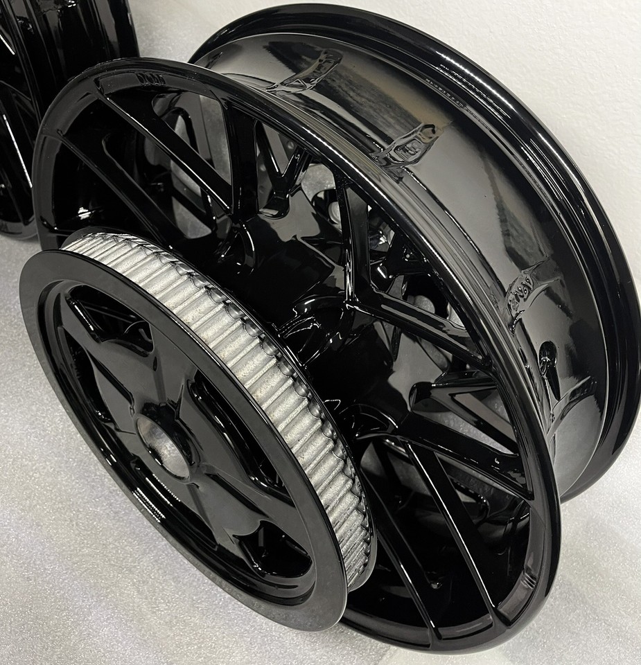 Harley 2024 CVO FUGITIVE Touring STREET GLIDE black Wheels OEM HD Rims ...