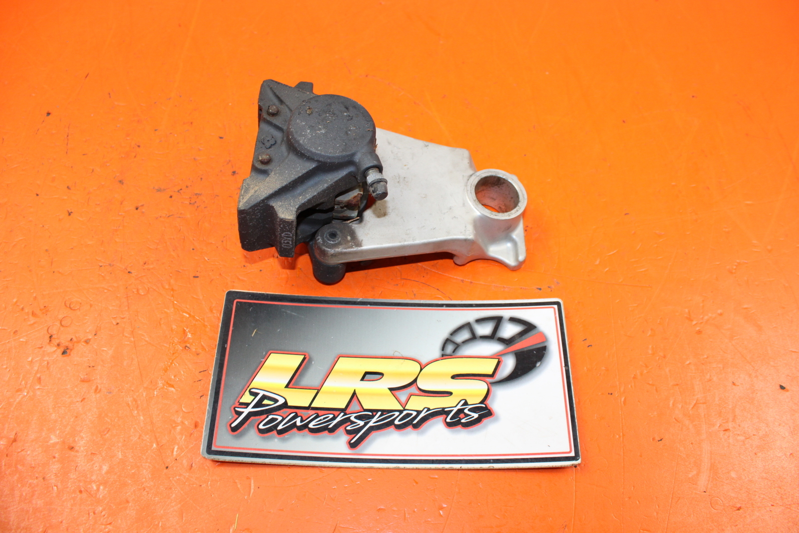 2000 YAMAHA YZF R1 REAR BACK BRAKE CALIPER W BRACKET MOUNT 5JJ-2580W-00 ...