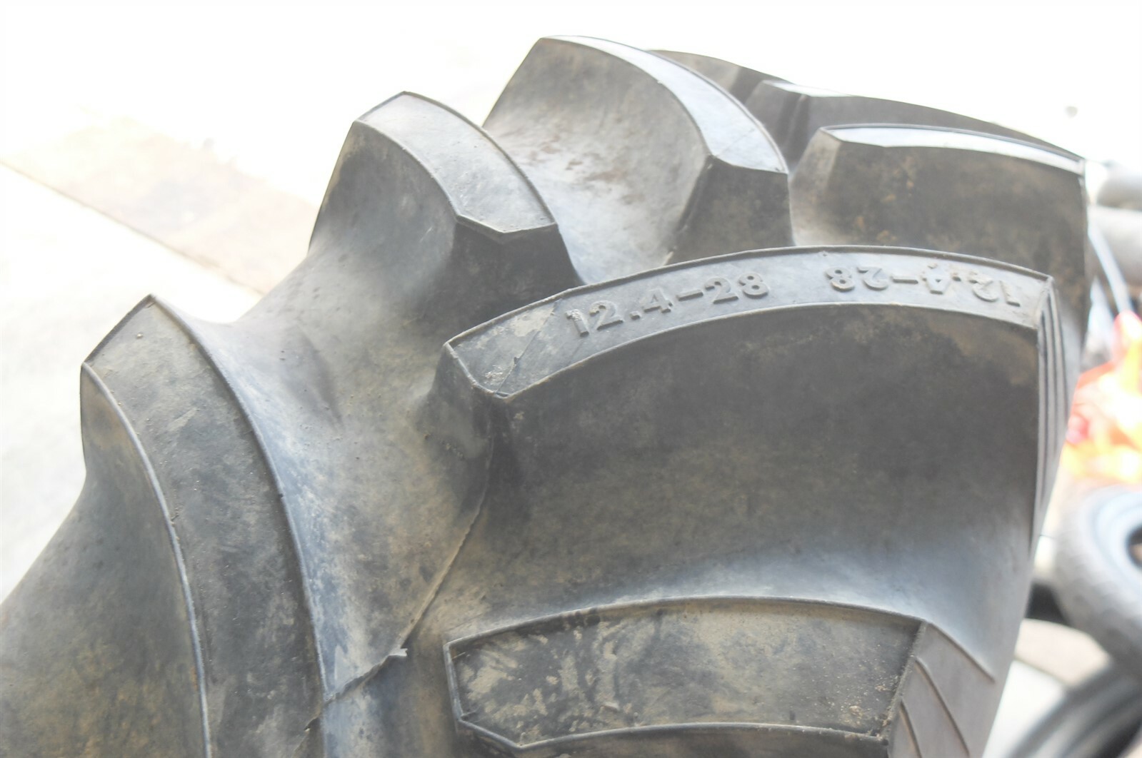 62 - 65 Early Ford 4000 Tractor 801 901 rear back wheel rim and tire | eBay