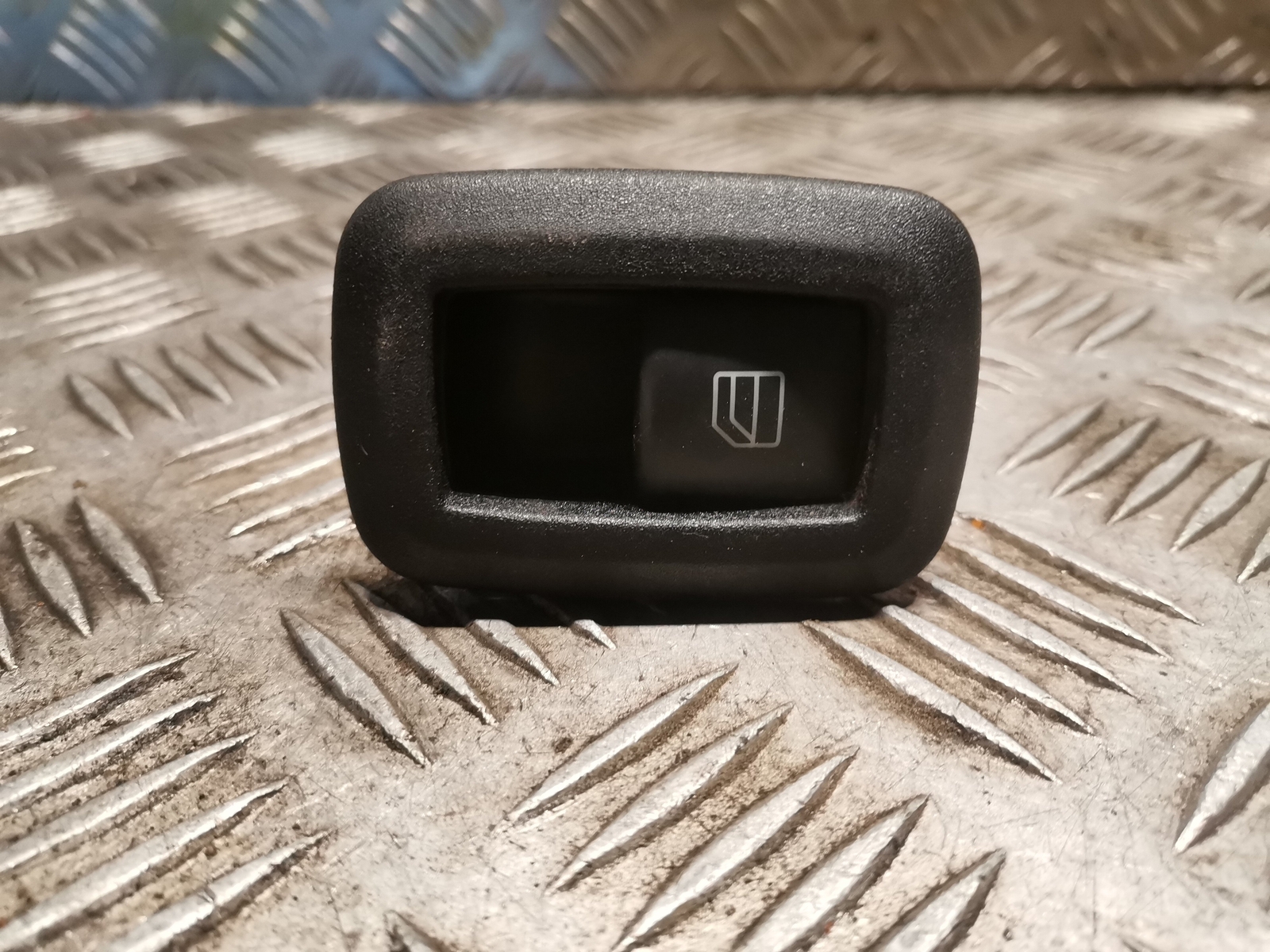 MERCEDES-BENZ B W245 Rear Left Door Window Switch 2518200510 | eBay