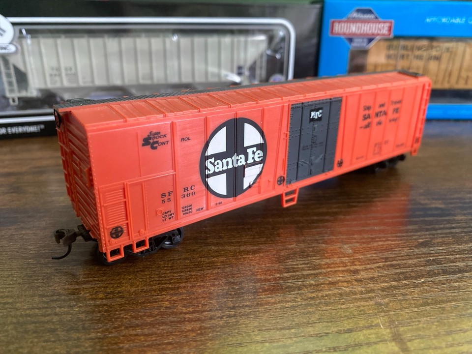 HO Scale Train Cars Freight Railcars Rolling Stock Boxcar, Hopper ...