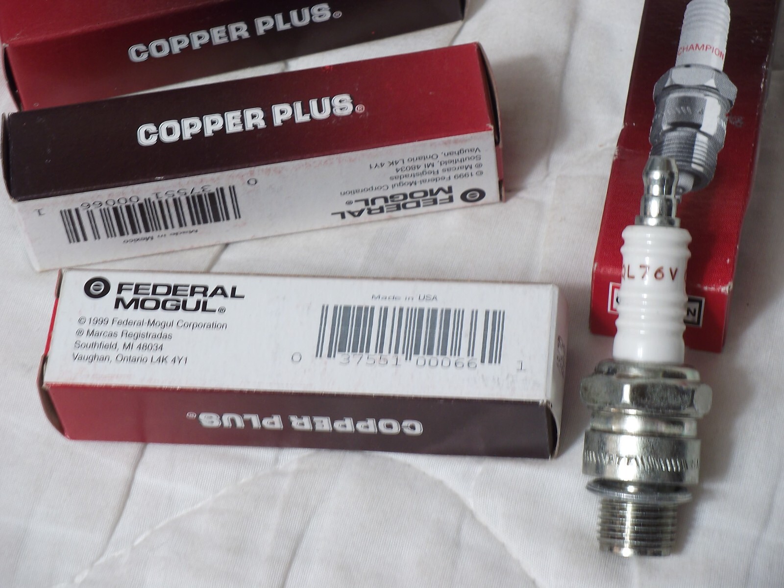 QTY 4 Champion Spark Plug QL76V / 898 | eBay