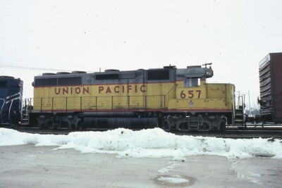Railroad Slide - Union Pacific #657 GP40 Locomotive 1986 Train Photo Vintage 2 | eBay