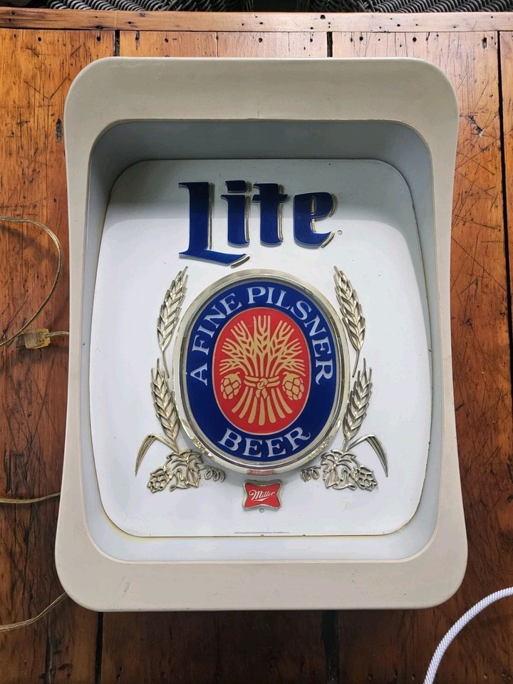 Vintage Light Miller Lite Beer Everbrite Wall Sign 19" x 14" - Working ...