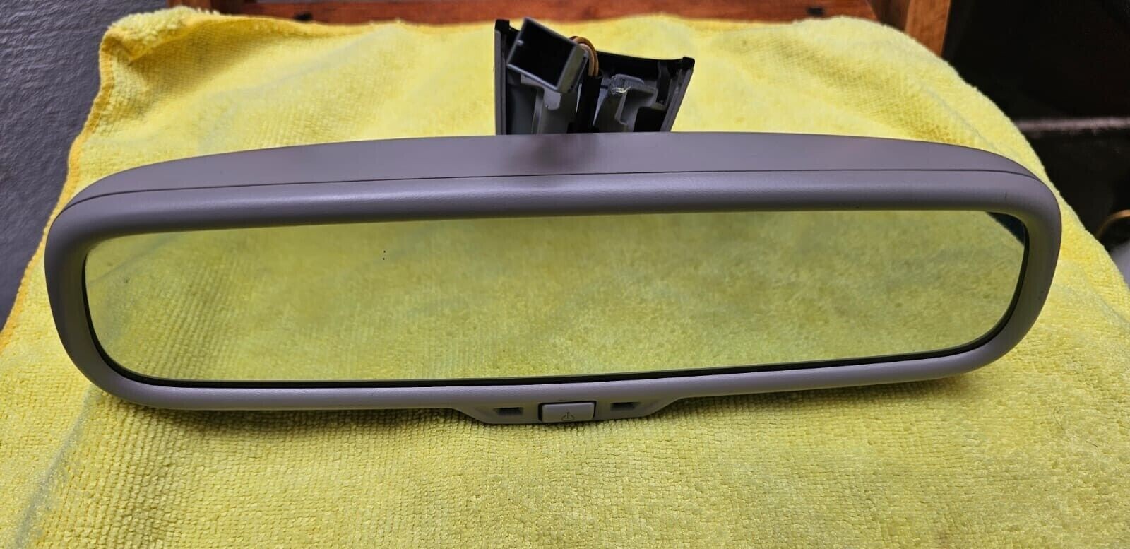 2007 2008 Audi Q7 Rear View Mirror Auto Dim Compass OEM 6 Pin 4L0-857 ...