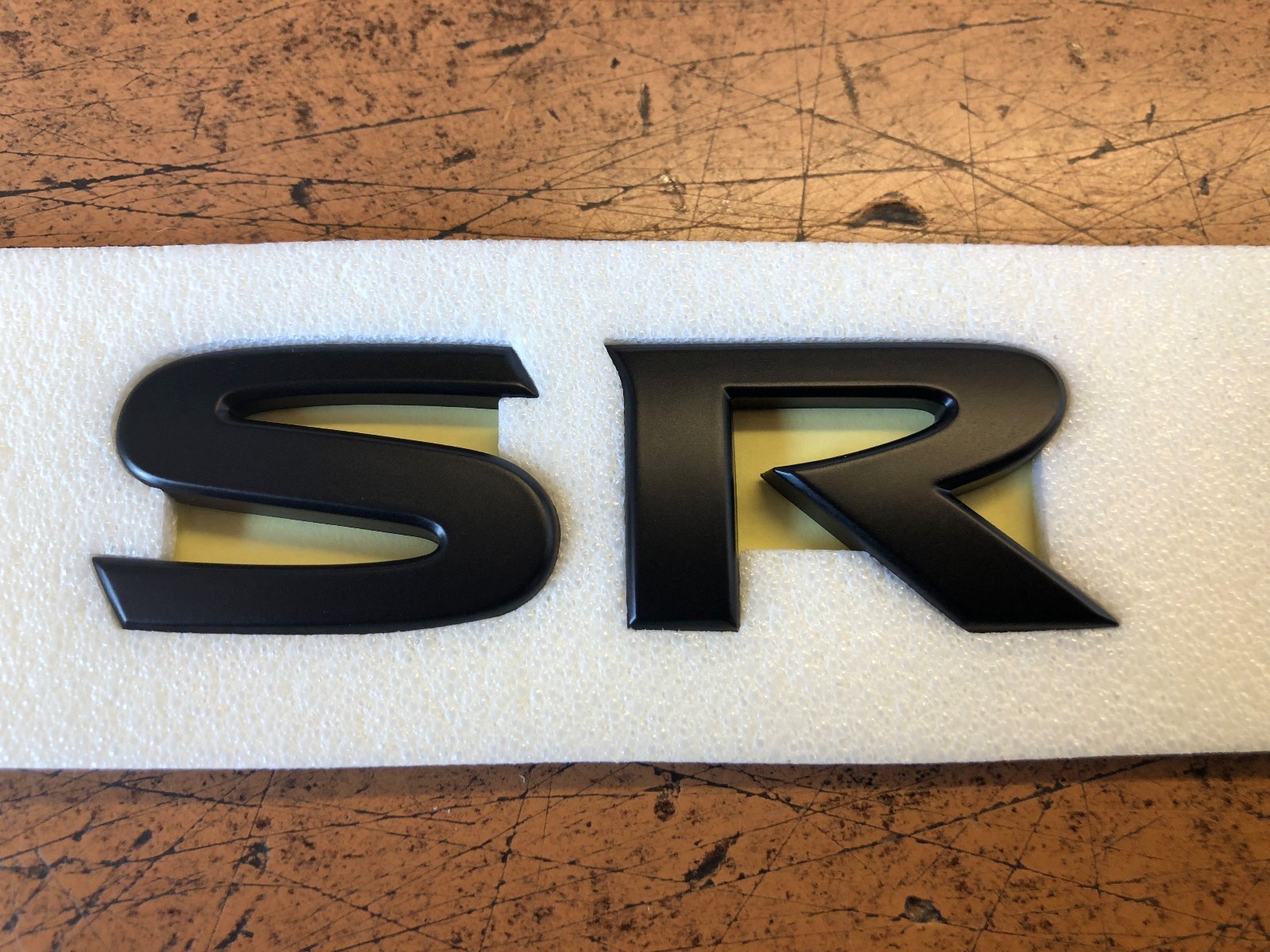 NEW OEM NISSAN 2018-2021 MIDNIGHT EDITION REAR TRUNK EMBLEM "SR" | eBay