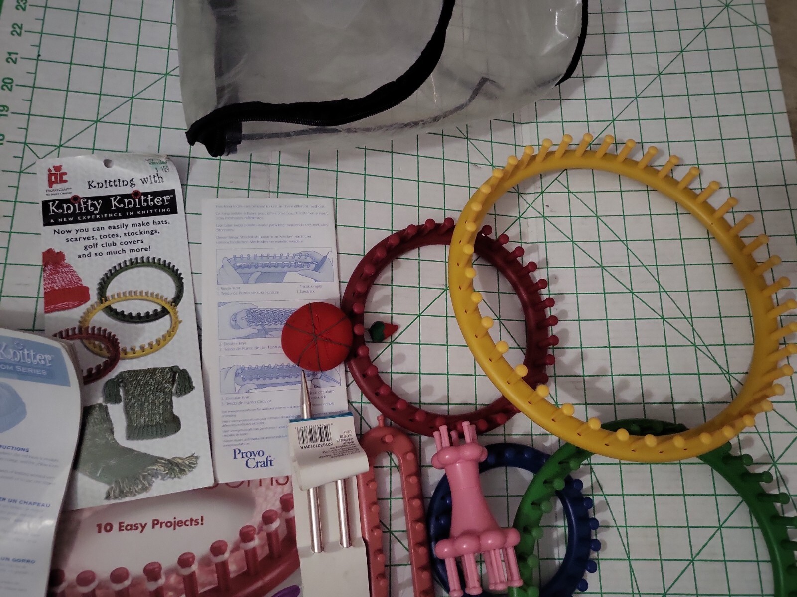 HUGH Lot Provo Craft Knifty Knitter Knitting Round & Long Looms, Books ...