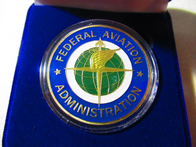 FEDERAL AVIATION ADMINISTRATION (FAA) Challenge Coin w/ Presentation ...