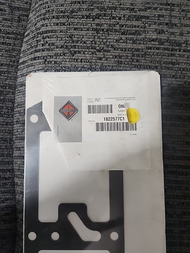 International Navistar 1822577C1 Fuel / Oil Manifold Gasket 431257 Bin ...