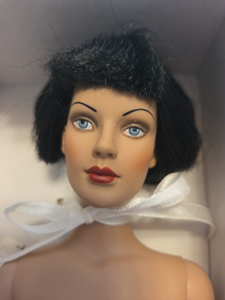 TONNER CHICAGO Velma KELLY Basic 16"Fashion Doll | eBay