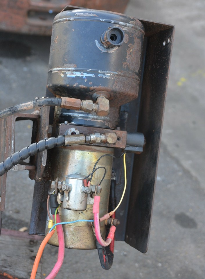 TIEMAN 12V Hydraulic Tailgate platform lift lifter tail gate loader ...