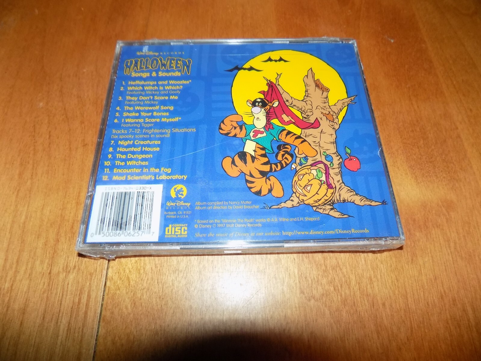 WALT DISNEY'S HALLOWEEN SONGS & SOUNDS Disney Song Sound Music CD ...