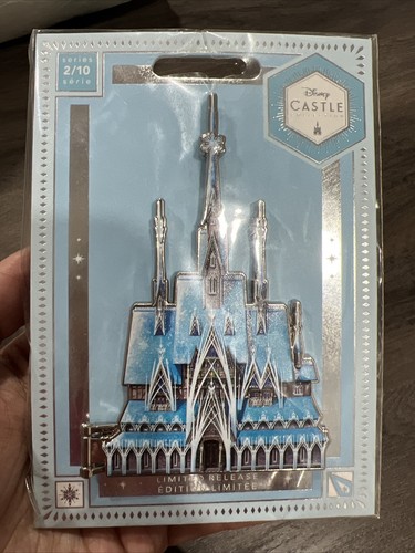 NWT Disney Castle Collection Frozen Elsa Anna Castle Pin 2/10 Limited ...