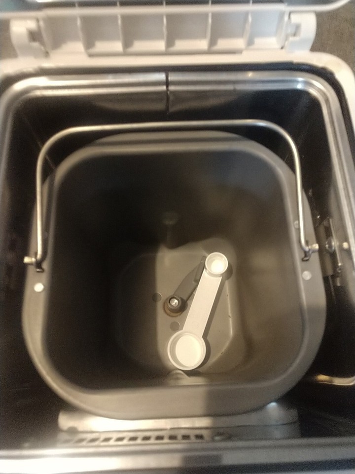 Hitachi HB-B101 Automatic Home Bread Maker | eBay