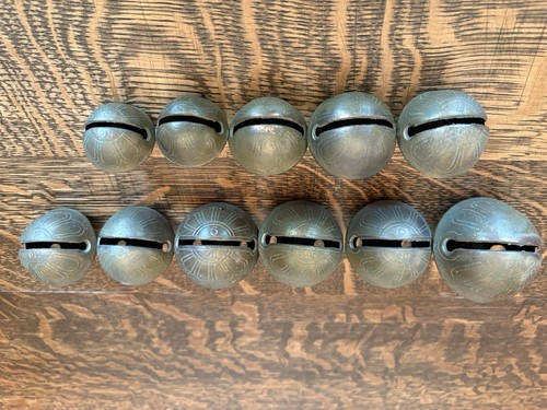 Antique Set Of 11 Matching Design Graduated Brass Sleigh Bells | eBay