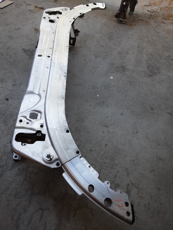 Front Upper Radiator Support 2056201734 Mercedes C Class W205 2015-21 ...