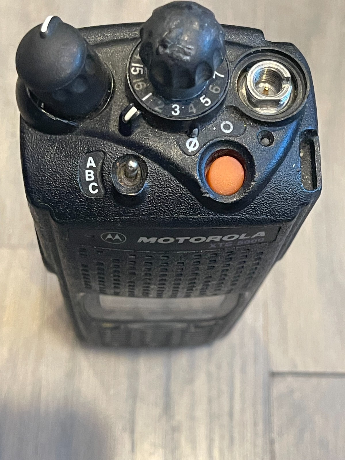 Motorola H18UCH9PW7AN XTS 5000 Model III 700 / 800 MHz Two Way Radio ...