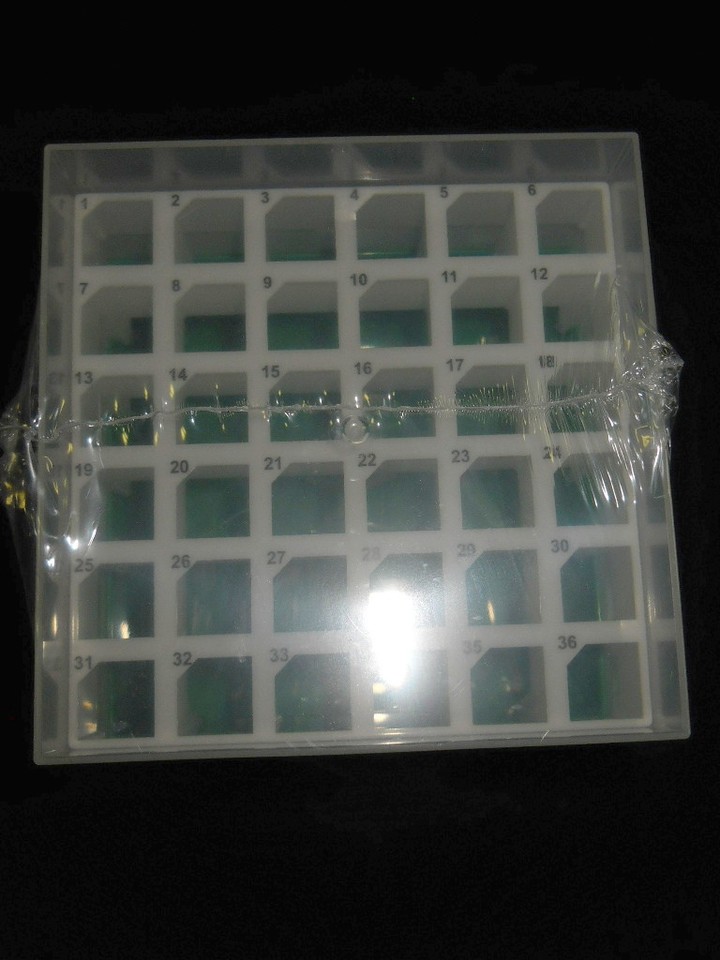 (2) Unbranded 36-Place 16mm White/Green Plastic Vial Tube Storage Box w ...