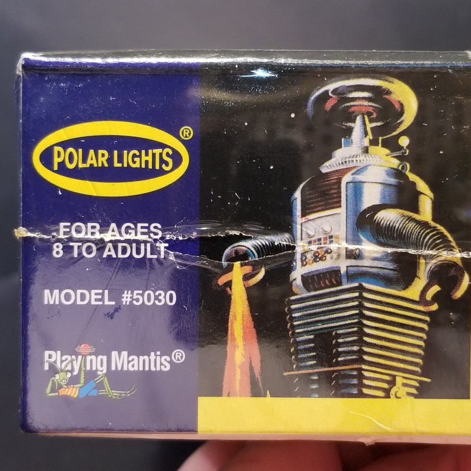 Polar Lights Lost In Space The Robot B-9 Model Kit #5030 Aurora Reissue ...
