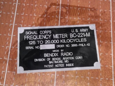 label plaque plaquette POSTE RADIO FREQUENCE BC 221 M 42 jeep willys us ...