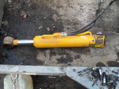 JCB Hydraulic Ram 675mm Closed 45mm Pin (92) | eBay UK