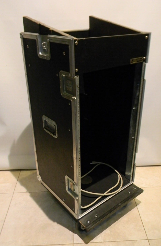 Anvil 20U Audio Rack/Road ATA Case w/ 11U Slant Top Mixer Rack | eBay