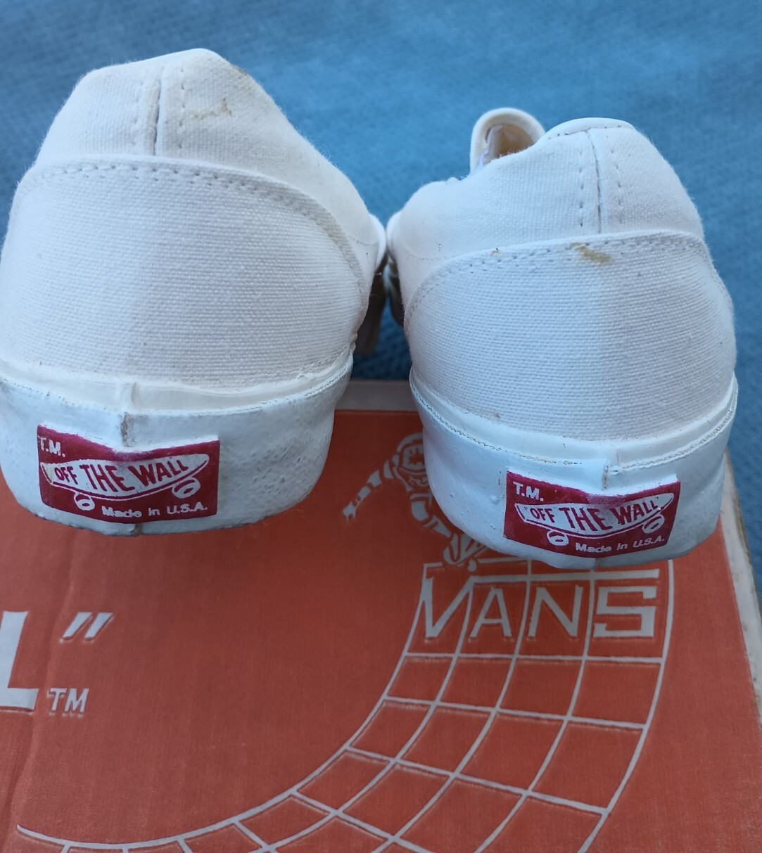 Rare Vintage VANS Authentic ERA White Slip-On Shoes L… - Gem