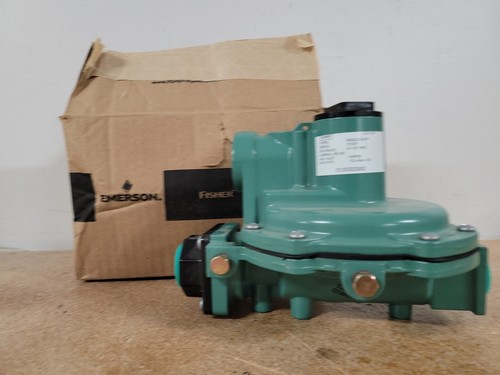 Emerson-Fisher LP-Gas Equipment R622-DFFXB 2nd Stage Regulator, 9-13" W ...