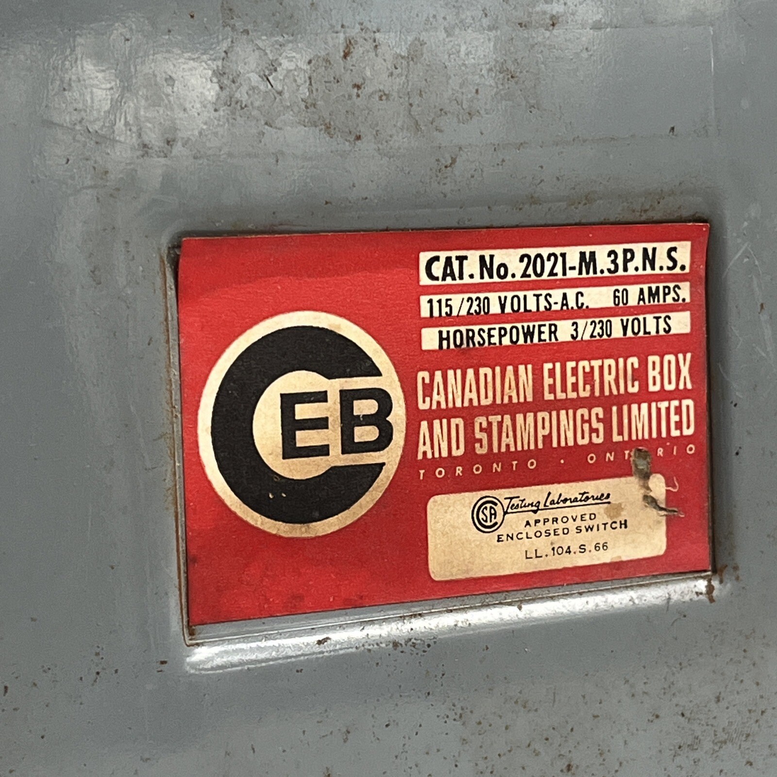 Vintage CEB 2 Fuse 60 AMP Safety Canadian Electric Box Switch Steampunk ...