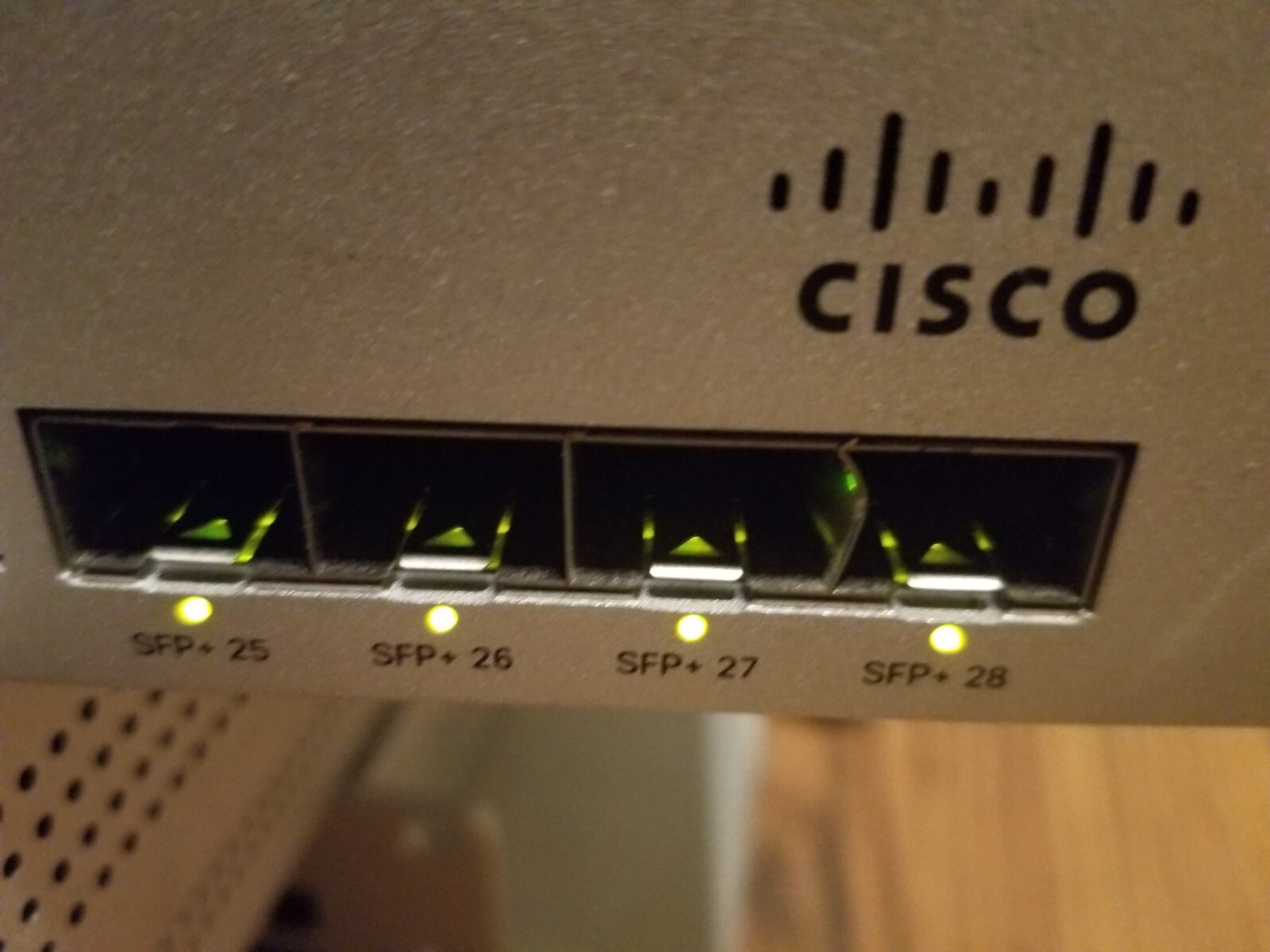 Cisco MS320-24P-hw Meraki MS320-24P cloud managed 24 port Gigabit PoE ...