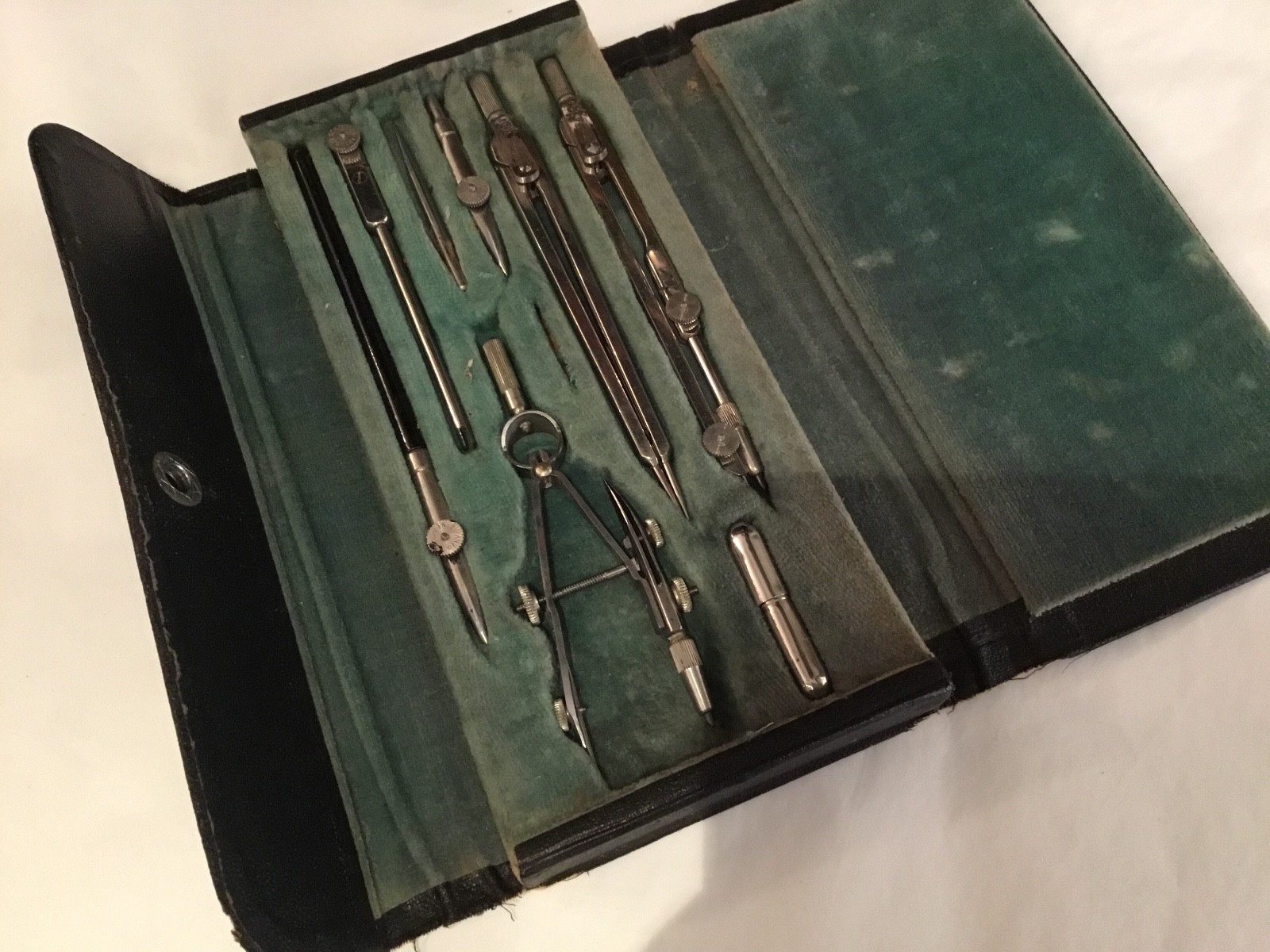 SIGNED VINTAGE SCHOENNER MADE IN GERMAN IN ORIGINAL CASE DRAFTING SET ...