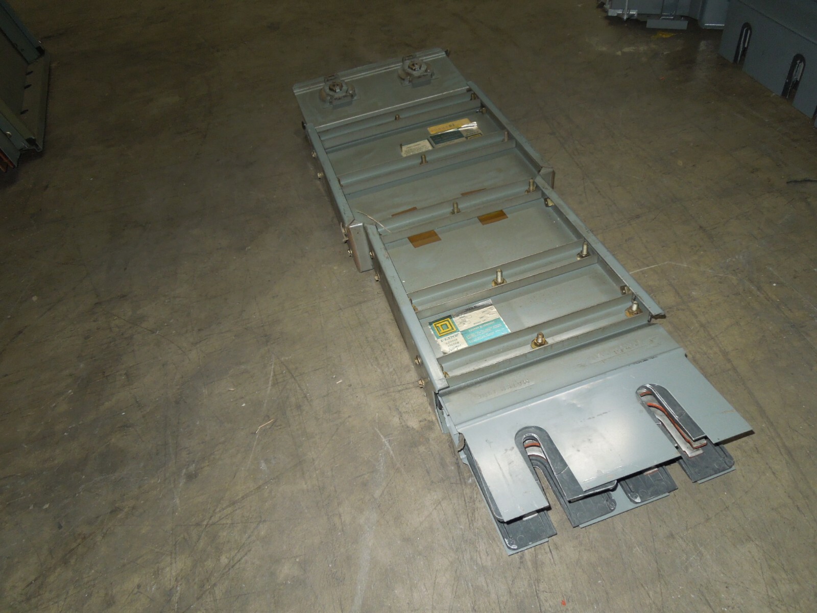 Square D I-Line CF325R20 Copper Busway Reducer 2500A - 2000A 3ph 3W ...