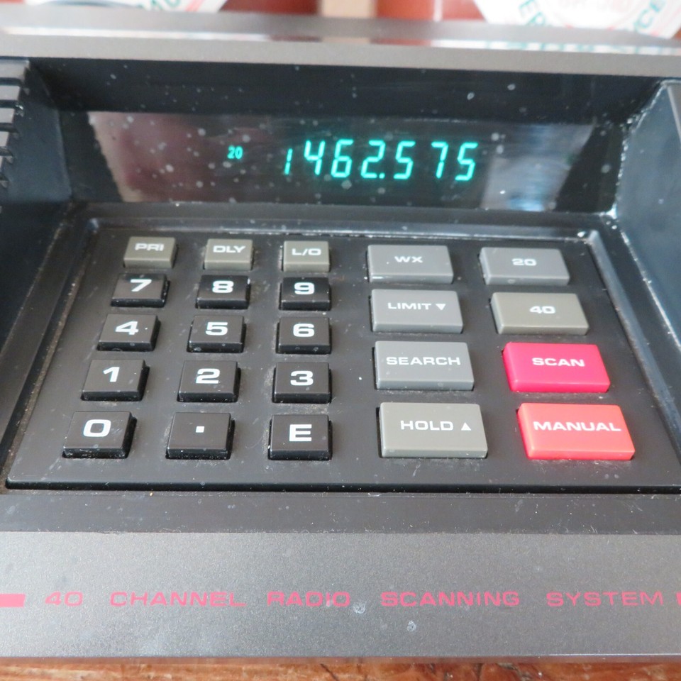 UNIDEN BEARCAT BC-210XLT 40 Channel Scanner Radio Police Fire Ham Works ...