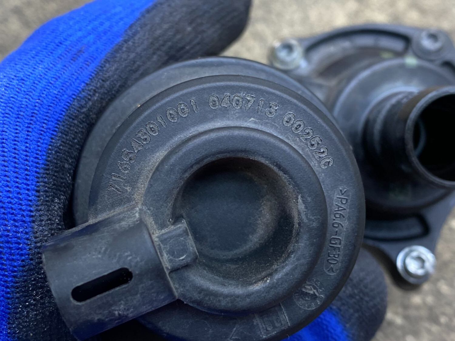 Thermostat 922304507R 166Tkm Renault Espace IV JK 2.0 DCI 13.1863.117 ...