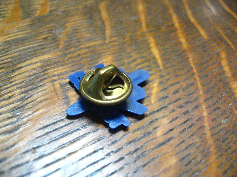 Colonial Top Guns Vintage Aircraft Lapel Pin - Blue Angels Jet Airplane ...