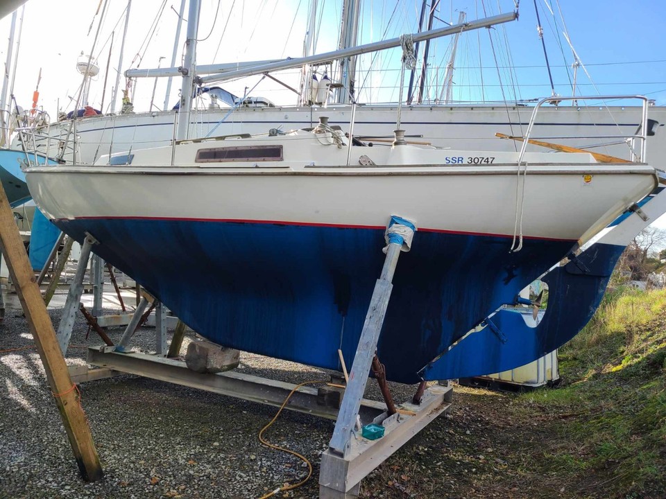 Varne Folkboat Sailing boat - British Built - GRP | eBay UK
