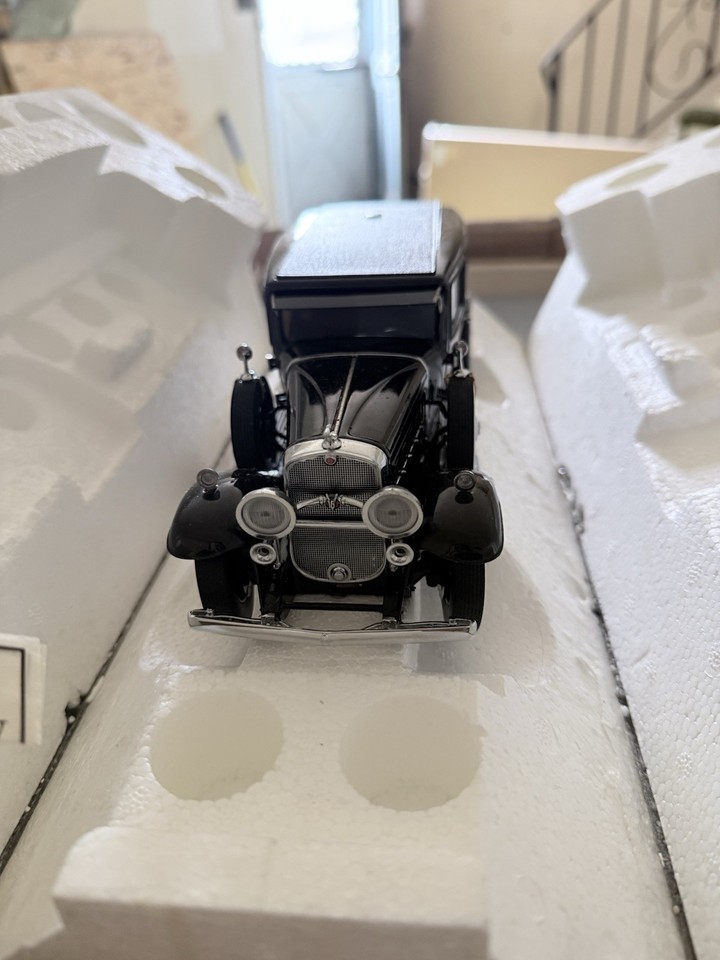 Franklin Mint Precision Models 1930 Cadillac V-16 452 Sedan 1:24 ...
