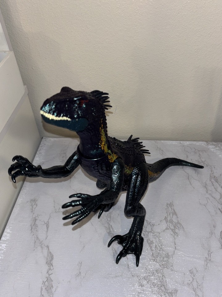 Jurassic World Indoraptor Track ‘N Attack 16" Dinosaur *Lights & Sounds ...