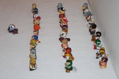 Very Rare Vintage 1983 NFL Huddles PVC Figures FULL SET of 28 Bills ...