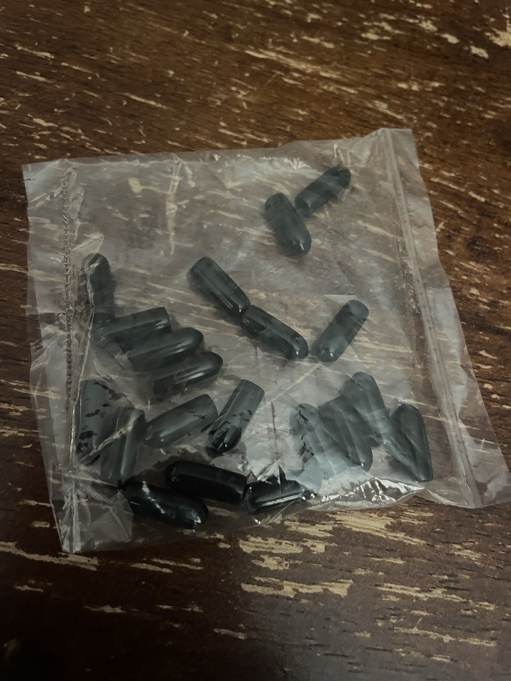 200 Piece Vinyl End Caps 4mm For Peg Boards Protection | eBay