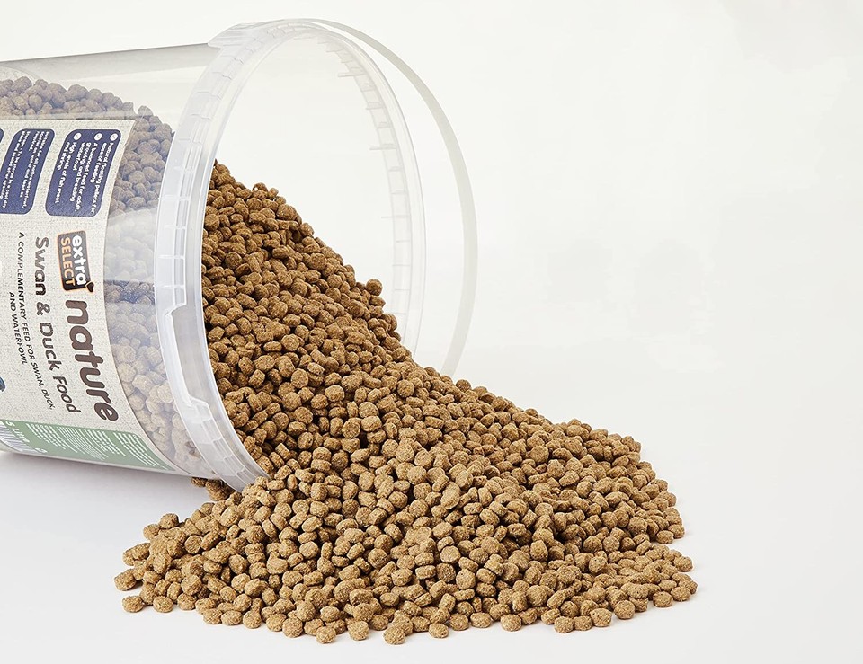 Swan and Duck Food Premium Natural Floating Pellets Feed Extra Select 5 ...
