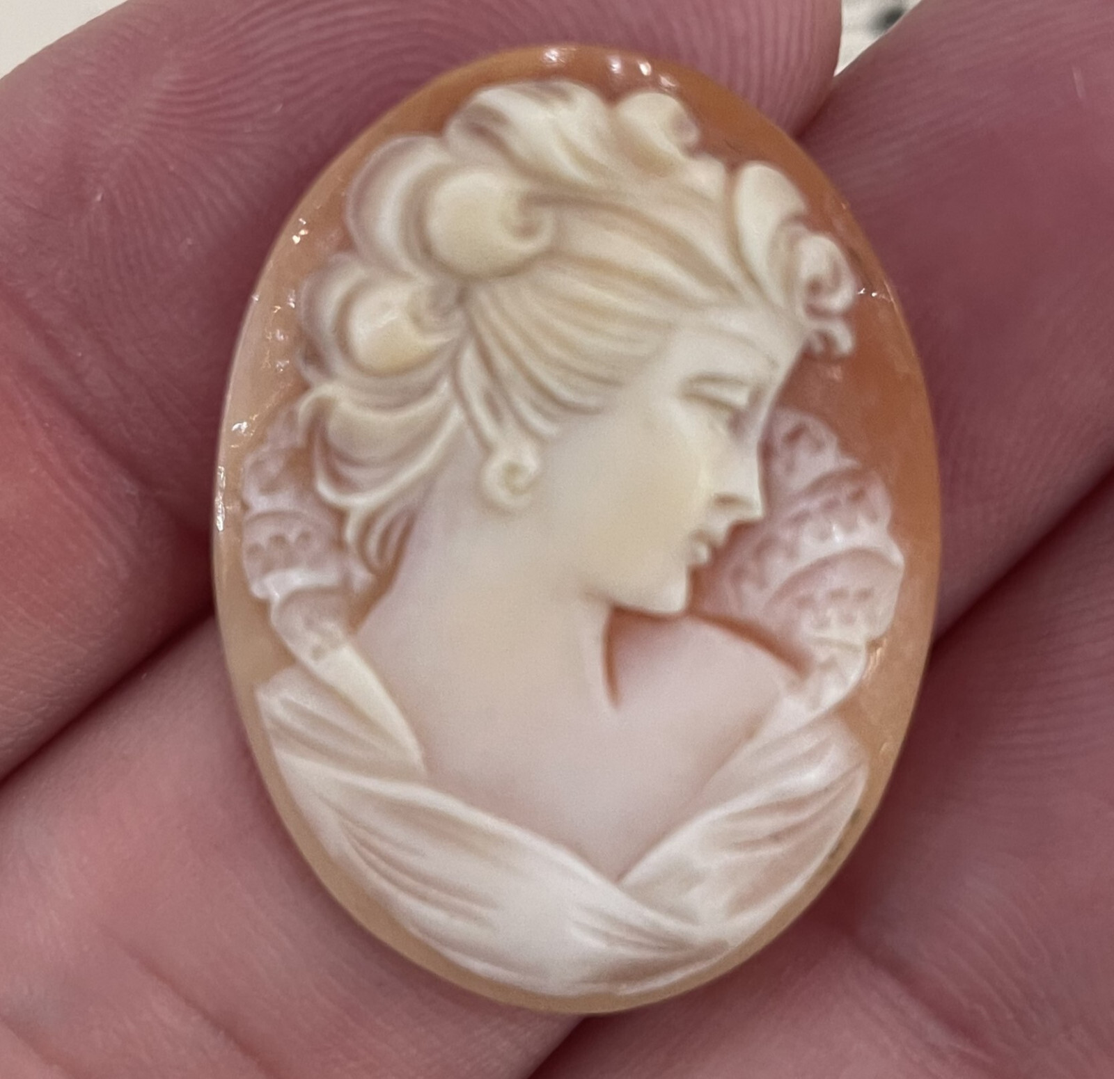 Antique Italian Carved Shell Cameo Woman c1900 - Gem