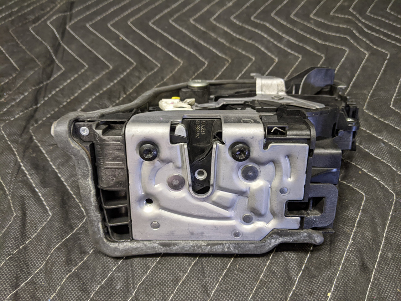 BMW F90/G30/G31 5-Series M5 Front Left Door Lock Actuator 51217477685 ...