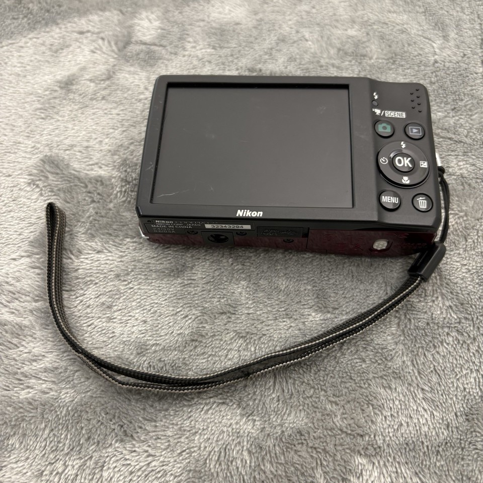 Nikon Coolpix L22 12.0MP Red Digital Camera Tested Includes 4 GB SD ...