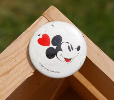 Walt Disney Mickey Mouse Heart 1 1/8" Metal Lapel Pin Pinback Button | eBay