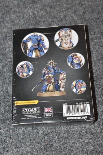 Primaris Lieutenant with Storm Shield Limited Edition Space Marine ...